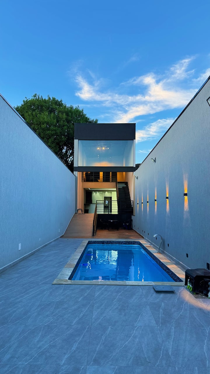 Casa Com Piscina Luxuosa Na Jacuí / Mansão Caron - São Paulo
