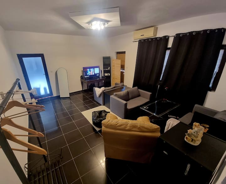 Apartament Duplex Cu 2 Etaje - Bukareszt