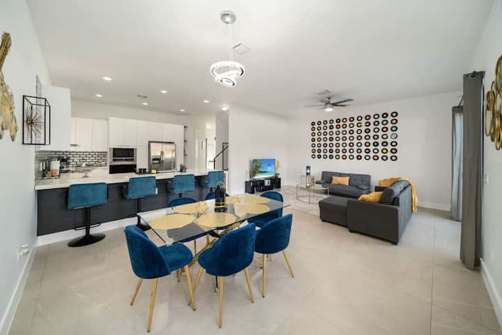 The Record House | 4br Music Escape Near Hard Rock - The Bahamas