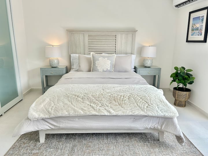 Cozy-summer Breeze Apt In Isla Verde - Puerto Rico