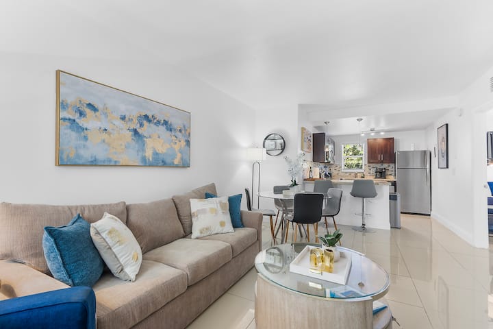 Stellar Suite (1140-11) - Fort Lauderdale, FL