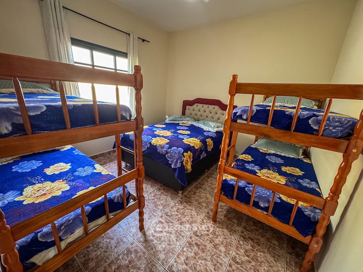 Linda Casa Na Praia De Caioba - Matinhos