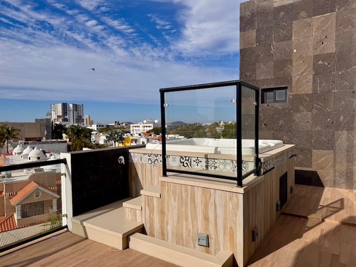 Penthouse + Jacuzzi Privado + Alberca - Mazatlán
