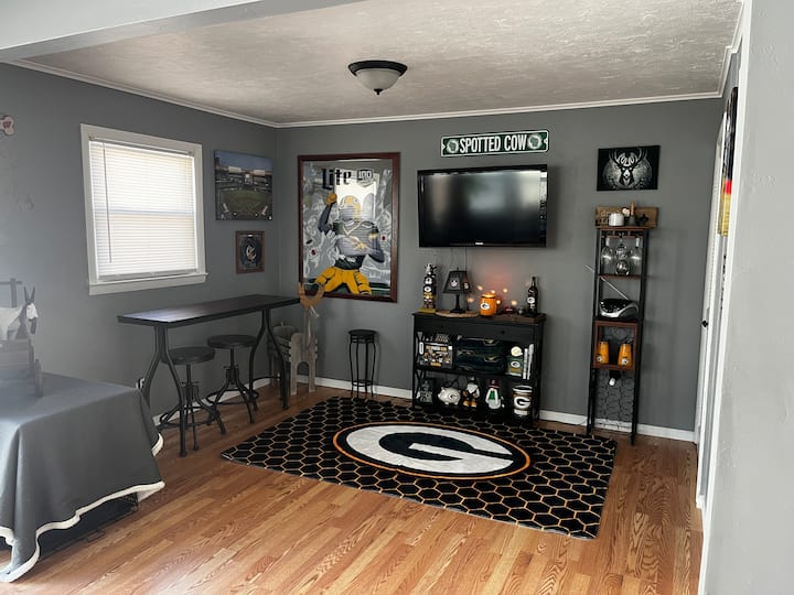 Stay W/marissa For The Draft & Go Pack! - Green Bay, WI