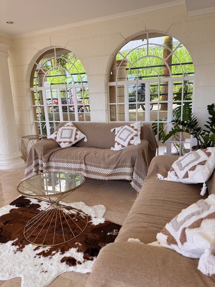 Montana Views Vacation (Pool/heated Jacuzzi) 18pax - Tagaytay