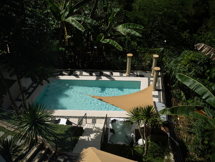 Montana Views Vacation (Pool/heated Jacuzzi) 18pax - Tagaytay