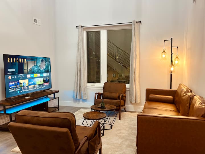 Es-modern Luxury 2br/2ba Near Center -Free Parking - Philadelphia, PA