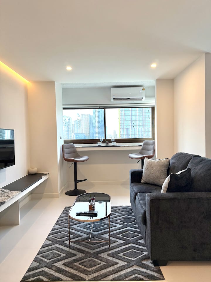 Nearbts&quiet/kingbed/cityviewbalcony/gym/fastwifi - Bangkok