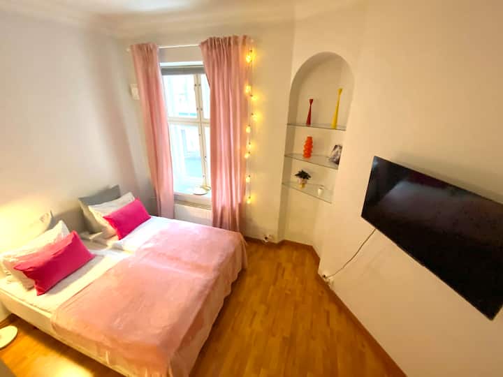 Pink Gem, Kamppi - Helsinki