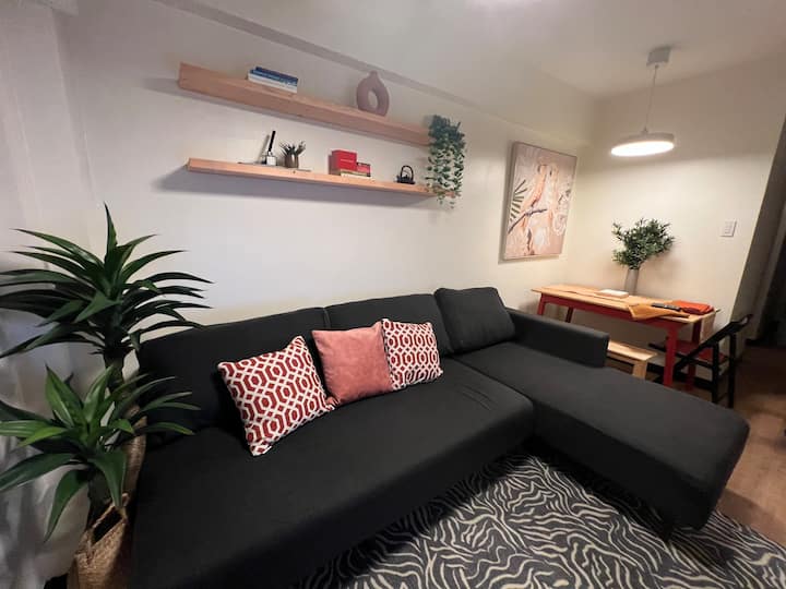 Charming 1br Apartment - Parañaque