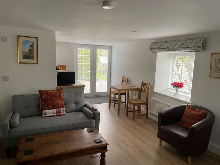 The Annex - Glastonbury