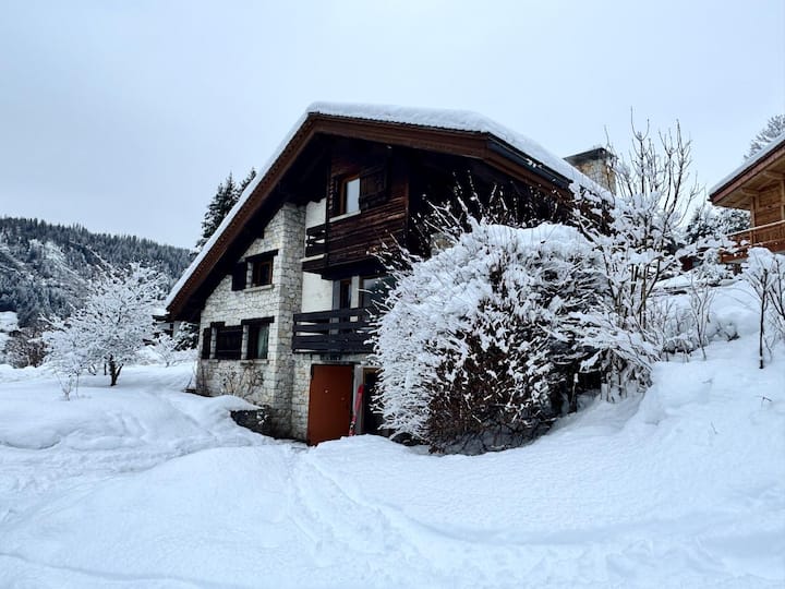 La Clusaz : Ski Aux Pieds - Saint-Jean-de-Sixt