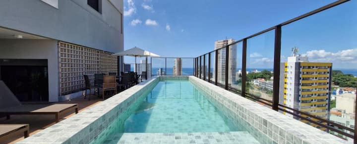 Verão, Carnaval, Piscina, Academia E Praia. - Barra