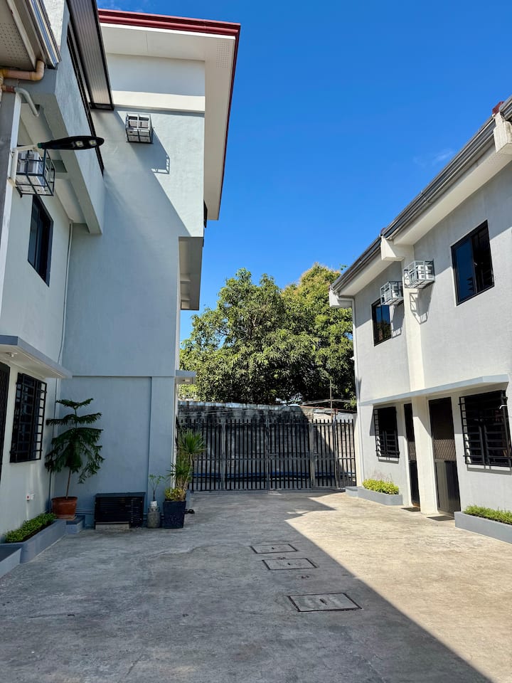 Sebastian’s Crib B - Dasmariñas