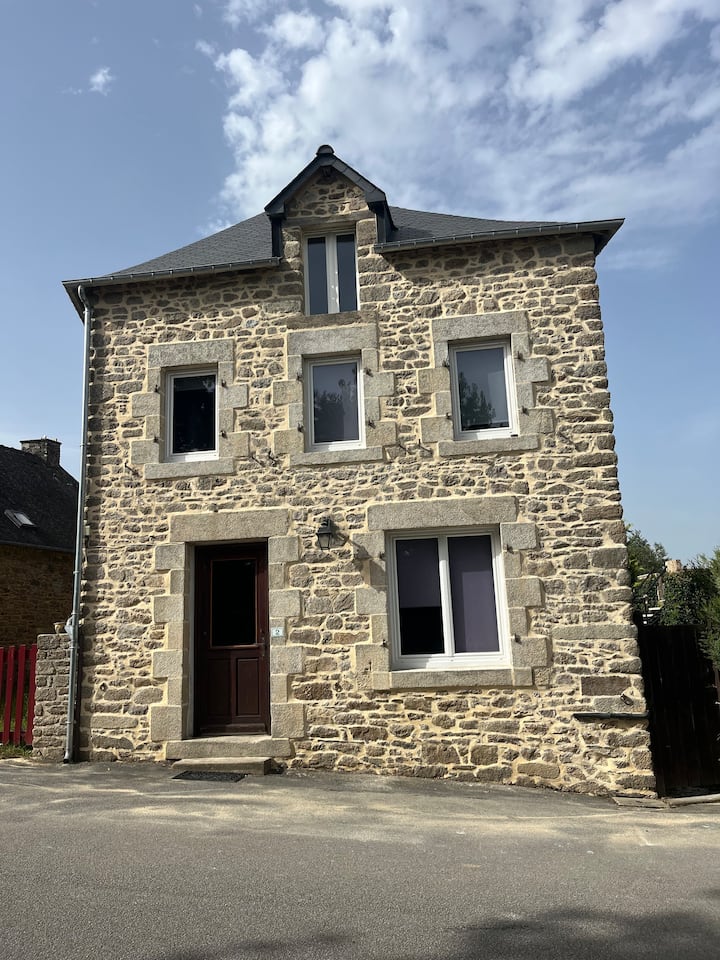 Maison En Pierres, Jardin Clos. 4 Pers - Brocéliande