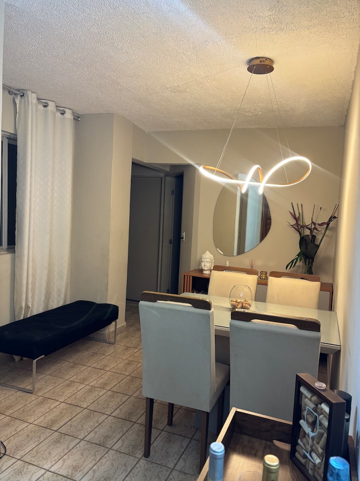 Quarto Com Ar Em Cruz Das Almas - Maceió