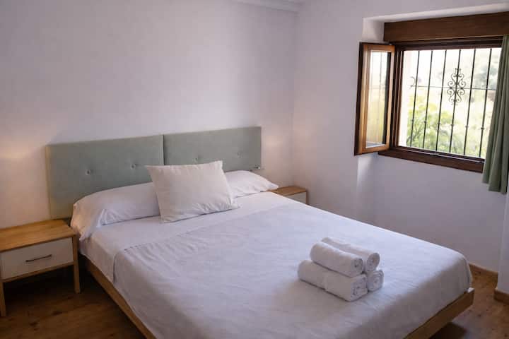 Cave House 109 In Setenil By Mila Prieto - Setenil de las Bodegas