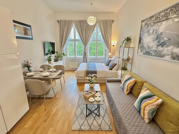 Cozy Apartment Near The National Museum - Prága