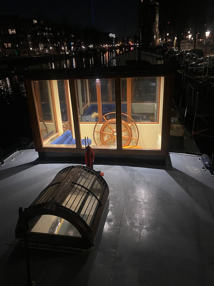 Weldadig Luxe Woonschip-wellness Retreatment - Amsterdam