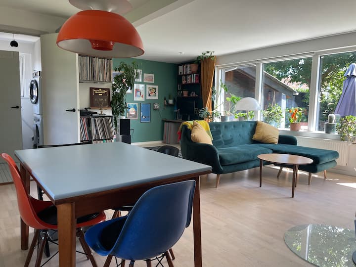 Villa With Private Garden - Kopenhagen