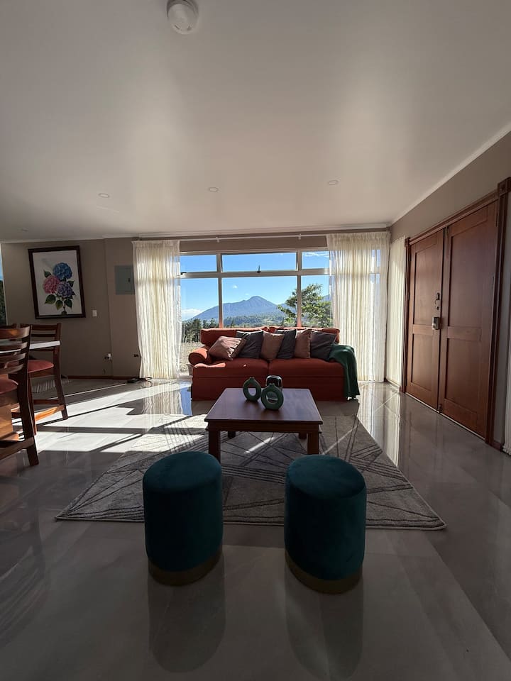 Romantic Nature Retreat |Jacuzzi + Views + Privacy - Bajos del Toro