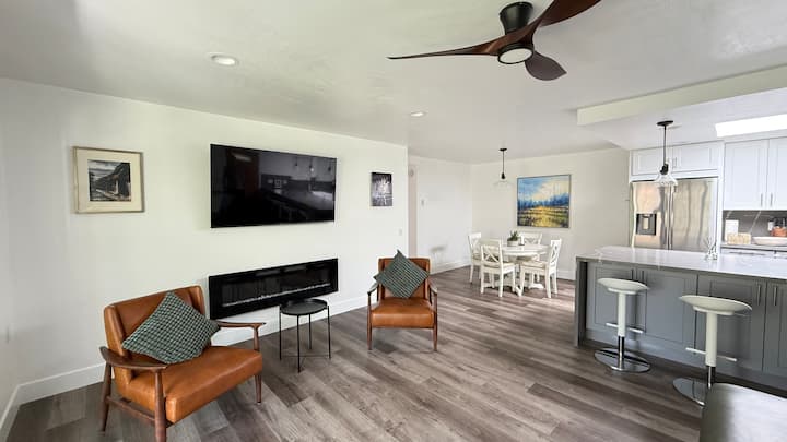 Creekside Remodeled Condo - Laguna Woods, CA