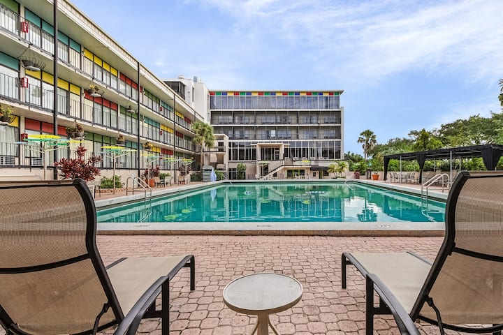 King Room In Family Friendly Hotel Near Lego Land! - Winter Haven, FL