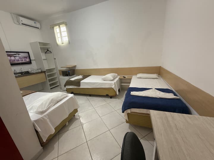 Kitnet118 Ar Roupa Cama Tv Frigobar Wifi Microonda - Taubaté