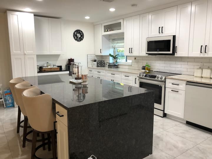 Main House (Guesthouse Not Included) In Rio Pinar - Winter Park, FL