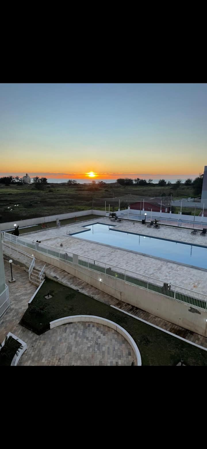 Apto Mar Grosso Todo Mobiliado. - Laguna