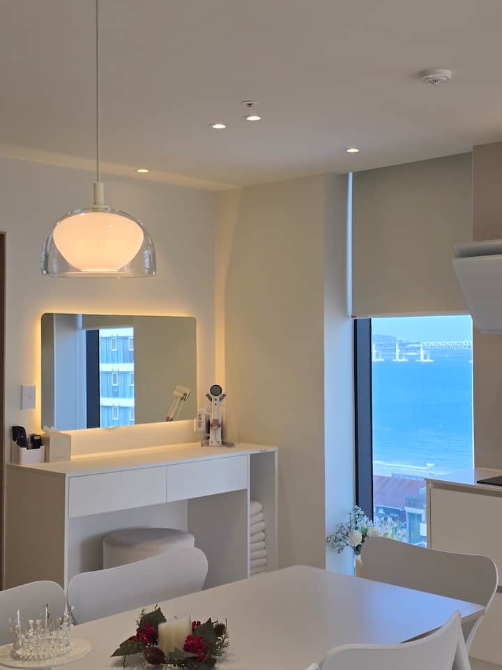 [부분 오션뷰]더오다 08층 #광안리해수욕장도보 3분 #테라스 #자쿠지 #바베큐 #단체숙소 - Busan