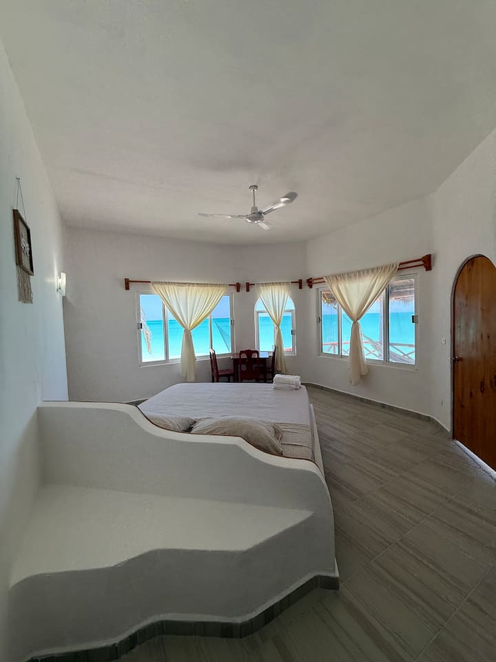 Private Paradise Isla Blanca: Beach & Pool - Isla Mujeres