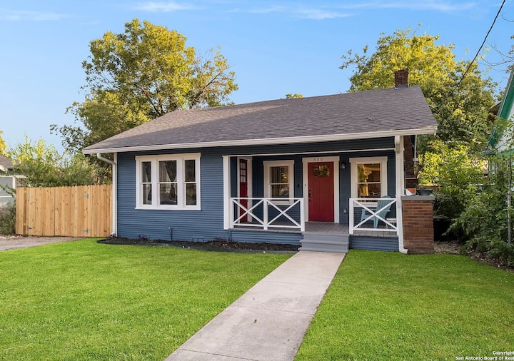 Two-bed Bungalow In Tobin Hill - San Antonio, TX