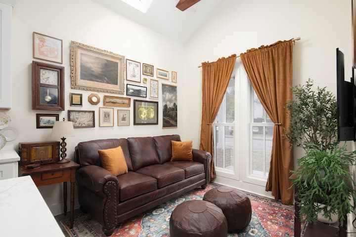 Quaint Cottage | Neighboring Legacy Trail + Dt Lex - Lexington, KY