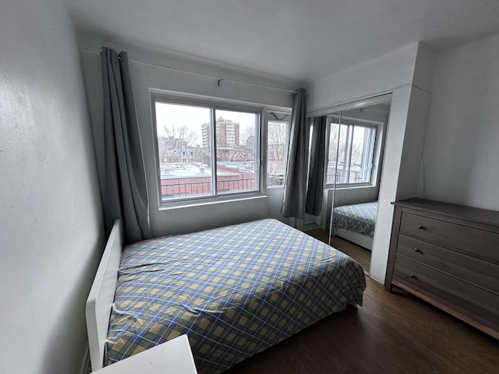 Entire Cozy Studio In Montreal Downtown - Laval, Canada