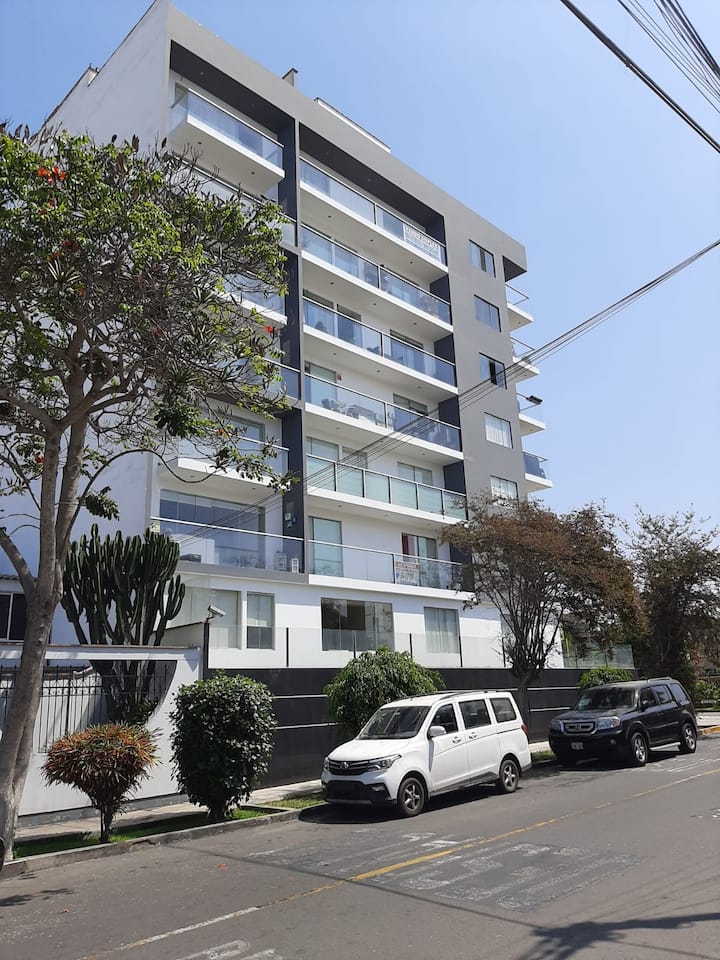 Hermoso Dpto En Miraflores Aurora Con Balcones - Lima