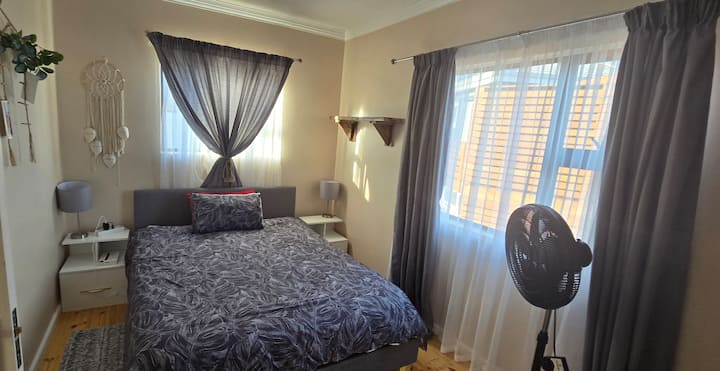 Serenity Shores Room 2 - Humansdorp