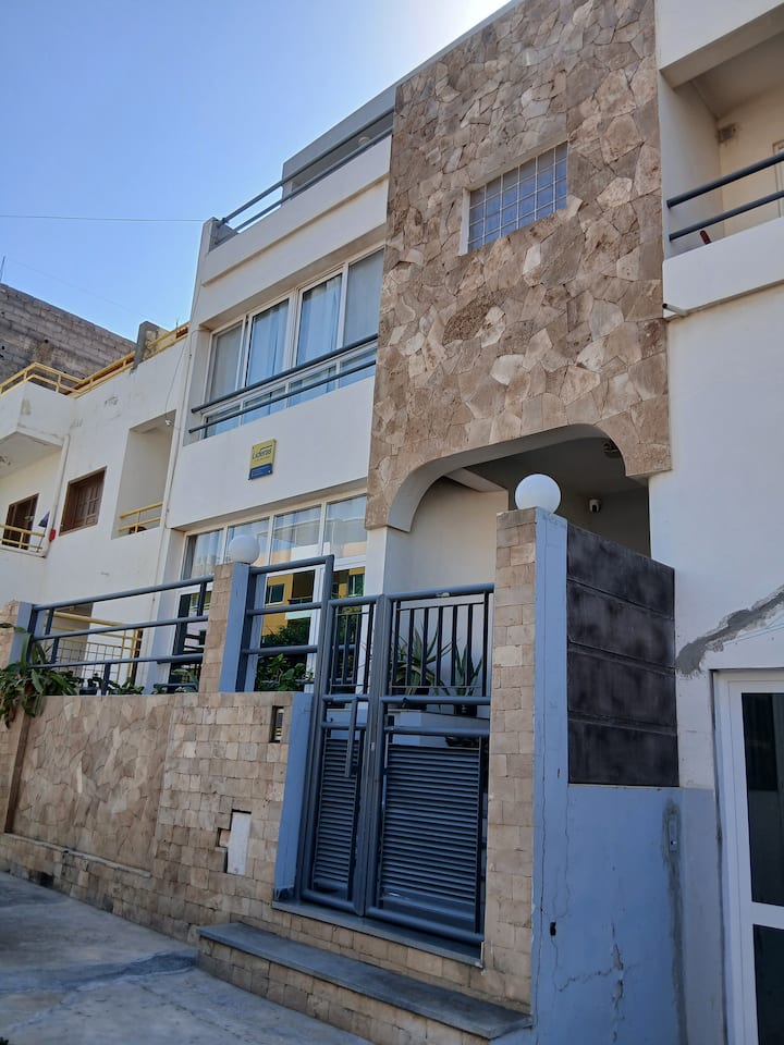 Apt Eco T2 Esperança  - Limpeza E Co-working - Praia