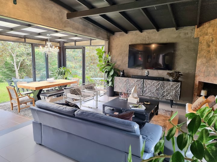 Casa Luxury Con Jacuzzi - Llanogrande - La Ceja