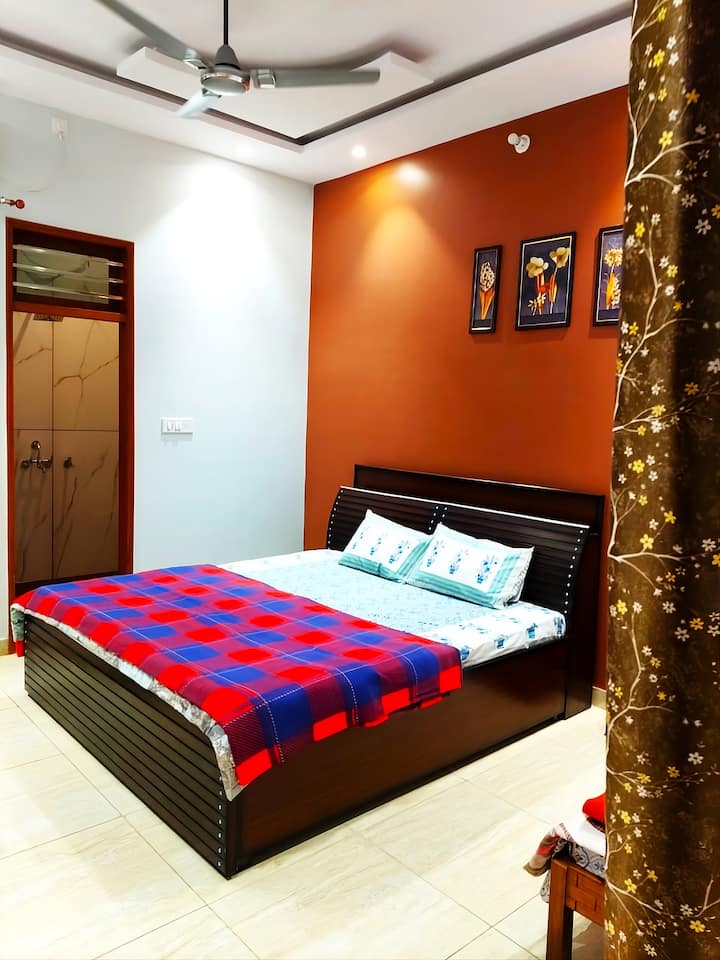 Manu Floral Family Home L 2bhk+drawing - Haridwar