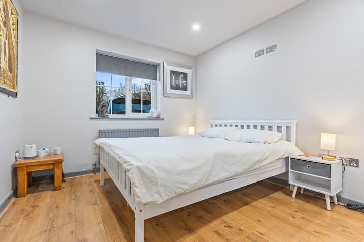 Lovely Double Room In A Great Location - St Albans