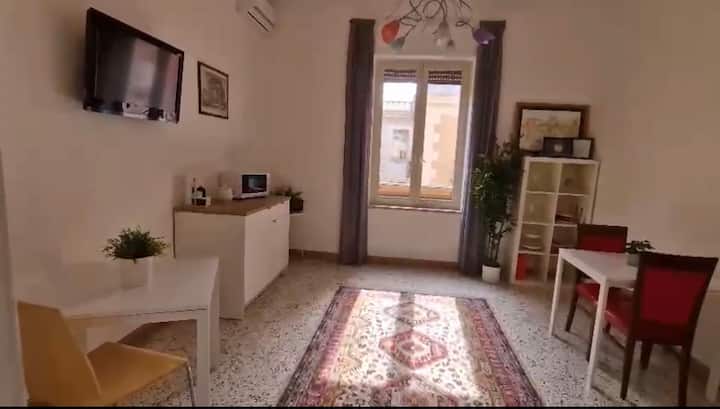 Rooms Hub Portarotese Centro - 薩萊諾