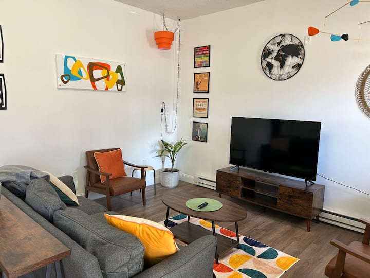 Mid-century Modern Duplex - Splash Park, Groton