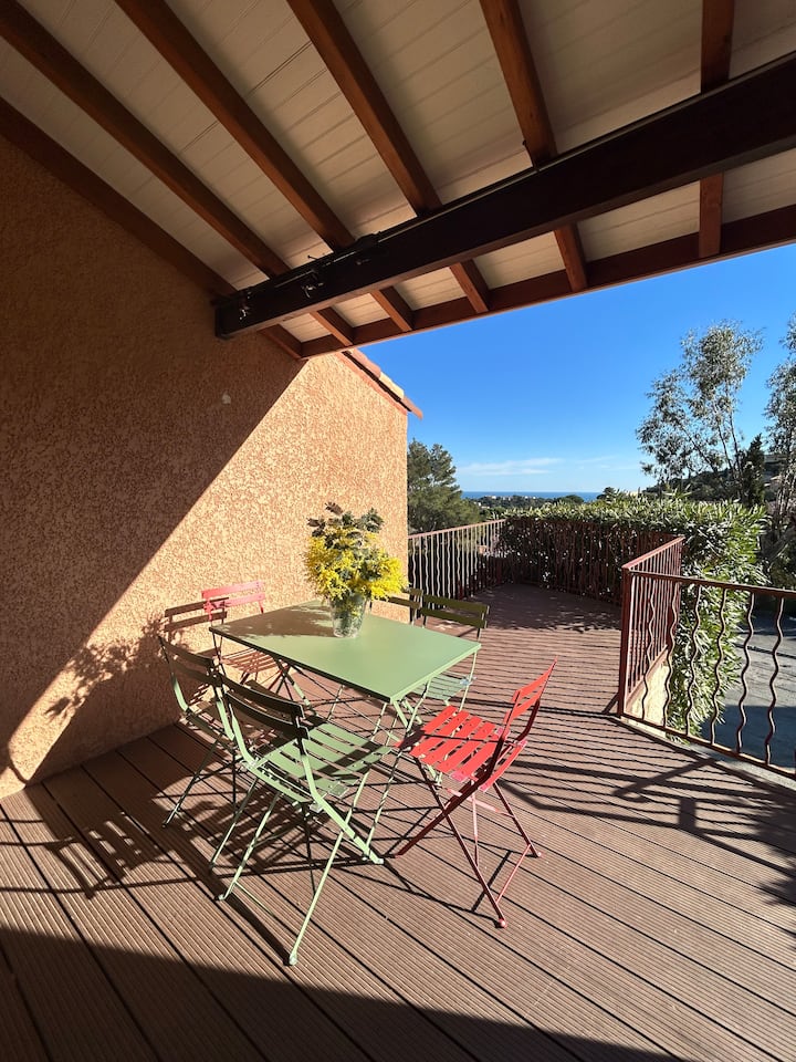 Petite Maison, Piscine, Vue Mer - Rayol-Canadel-sur-Mer