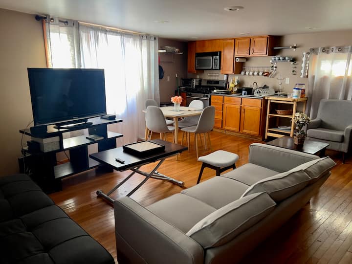 Pilsen Gem Near The Loop & Chinatown - Greater Grand Crossing - Chicago