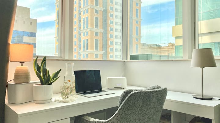 Luxury 3-bedroom Apartment In Prime Location - Dubai