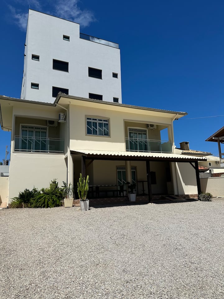 Casa Avenida Praia Bandeirazul - Governador Celso Ramos