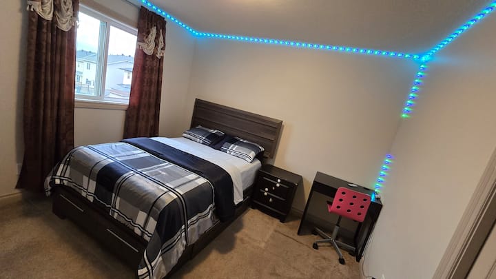 2 Chambres à Louer Dans Une Maison De 4 Chambre - Fort McMurray