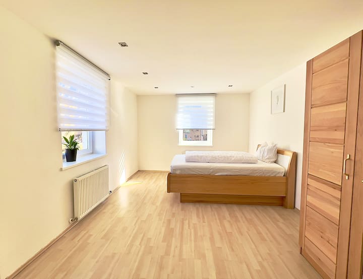 Zentrale Wohnung 4 Schlafzimmer - インスブルック