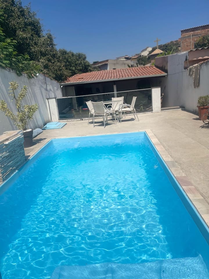 Casa Ideal Para Parada De Empresa E Fim De Semana - Betim